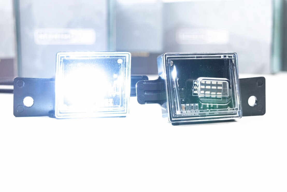 Chevrolet Silverado HD (15-19) Morimoto XB License Plate Lights | MM