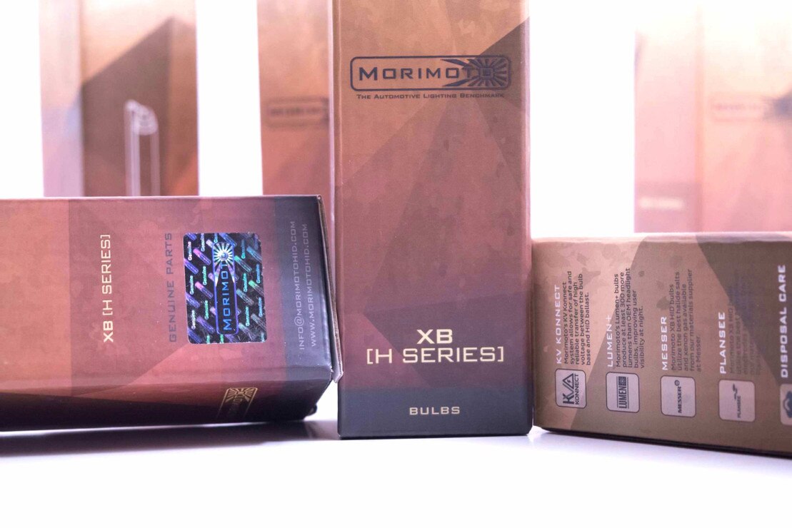 D2H: XB HID Bulbs 4500K-6000K Hues MM.N.048